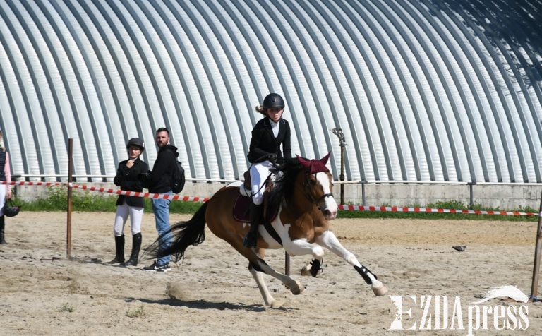 Триумф на младостта на конна база „Хан Аспарух” | EzdaPress